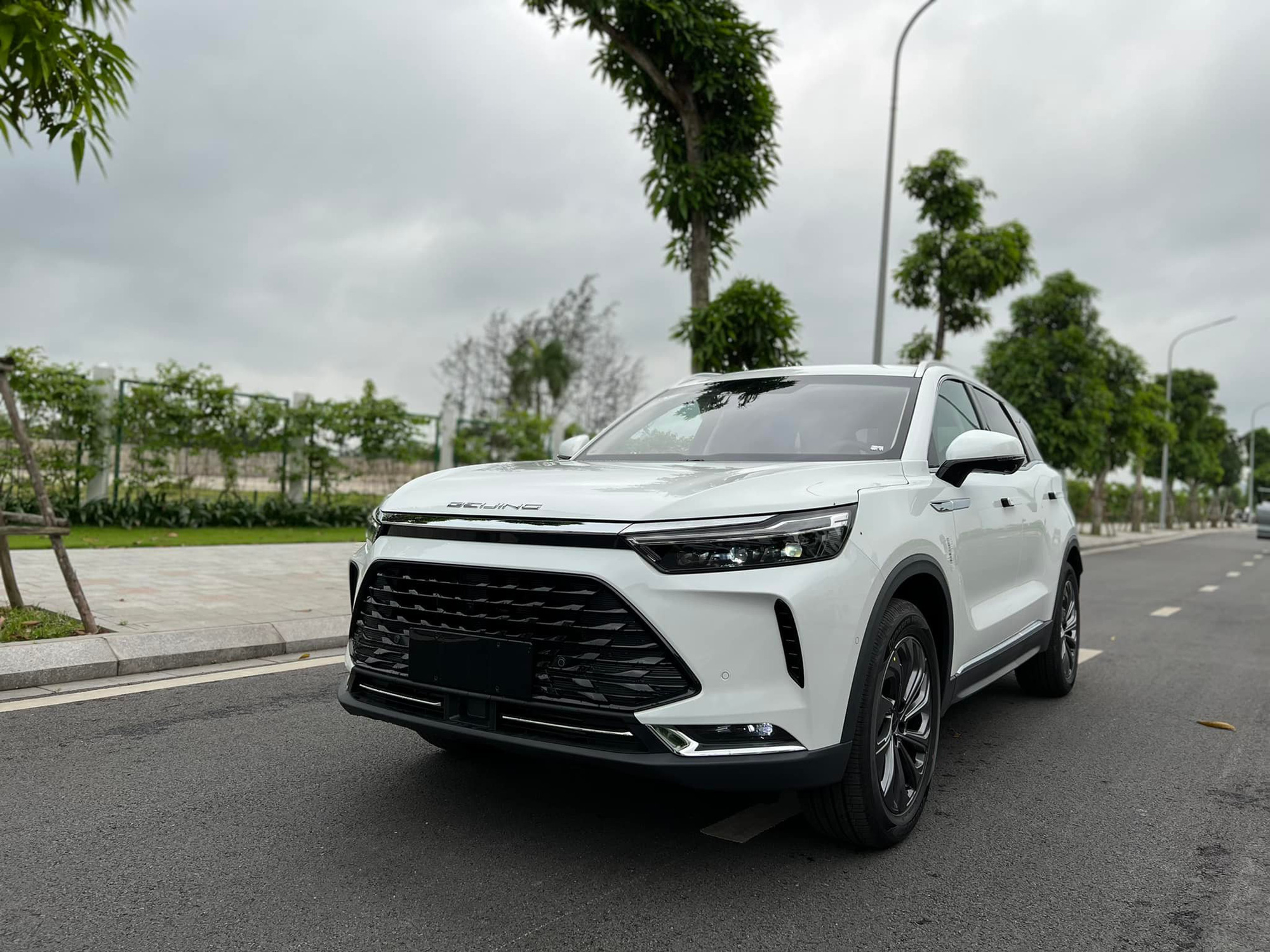 Hé lộ nguyên nhân lật xe, chủ xe Beijing X7 tâm sự: 'Sau vụ này càng ...